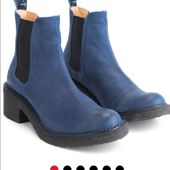 John Fluevog | Shoes | Sold Out John Fluevog Boston Crepe Sole Chelsea ...